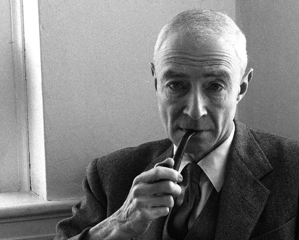 Behind ‘Oppenheimer,’ a Prizewinning Biography 25 Years in the Making ...
