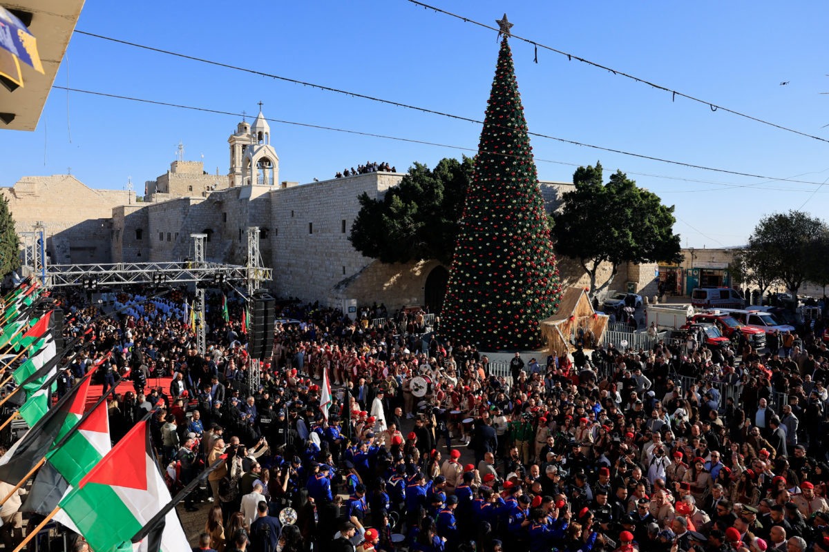Thousands flock to Bethlehem to revive Christmas spirit after 2 years ...
